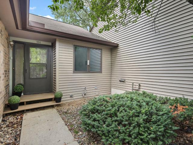 151 Ponwood Circle