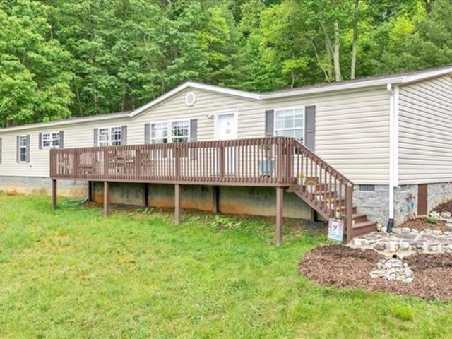 151 Perdue Rd, Staffordsville, VA 24167