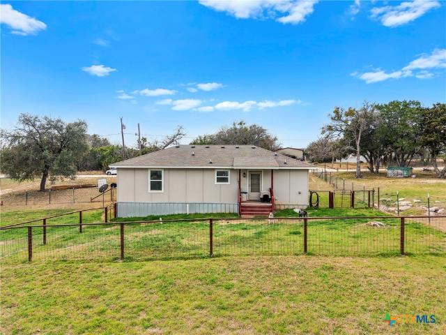 151 Private Road 3090