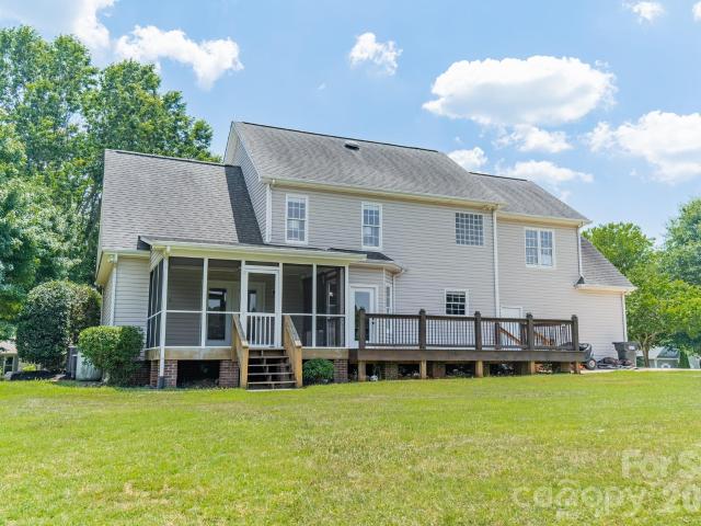 151 Turnberry Lane