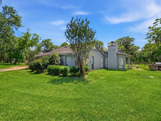 151 Tweedy Lane