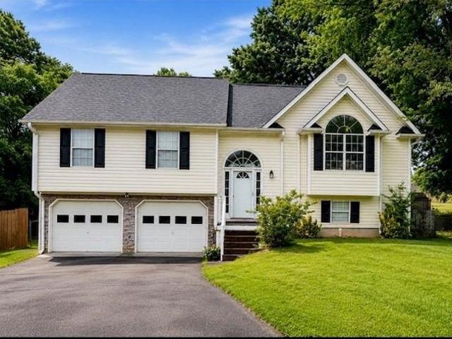 151 Twin Oaks Dr, Calhoun, GA 30701