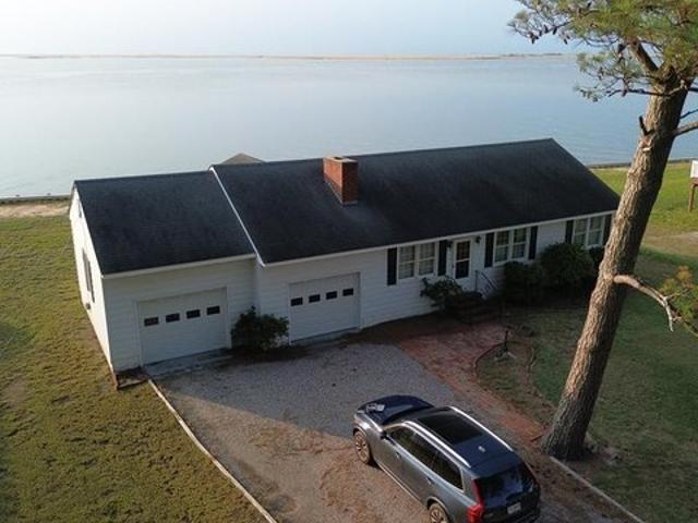 15241 Russell Dr, Onancock, VA 23417