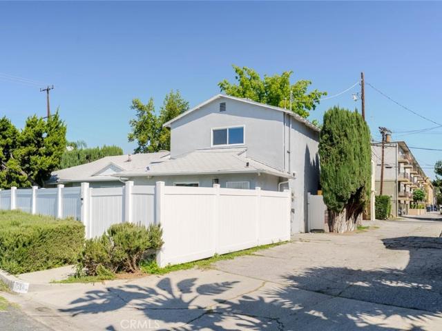 15243 Valleyheart Dr, Unit 1, Sherman Oaks, CA 91403 | MLS #SR26082 | Compass