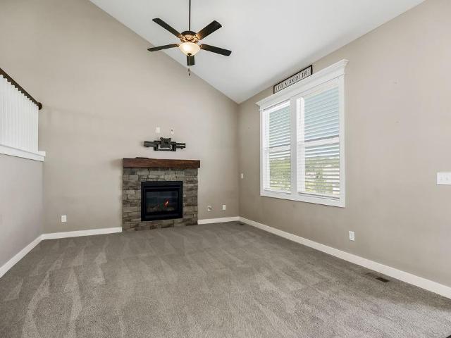 1524 N 156th Street