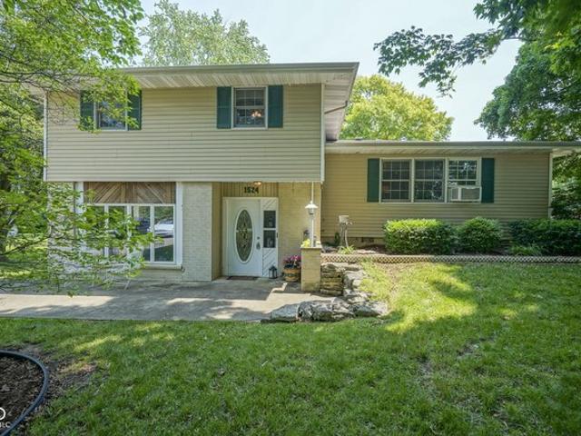 1524 Northcrest Dr, Anderson, IN 46012