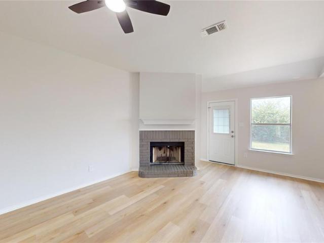 1524 Allen Drive