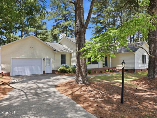 1524 Batts Circle