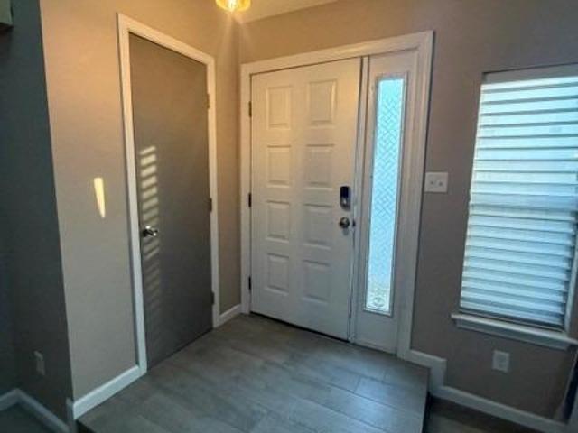 1524 Colonnade DR