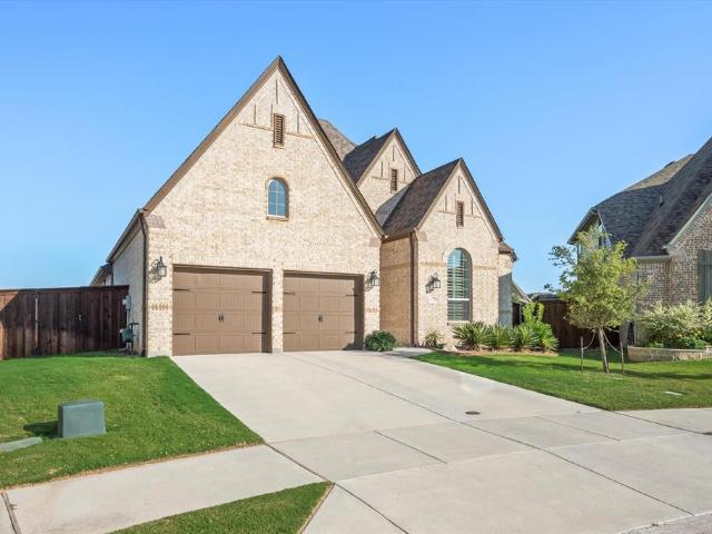 1524 Everitt Trail