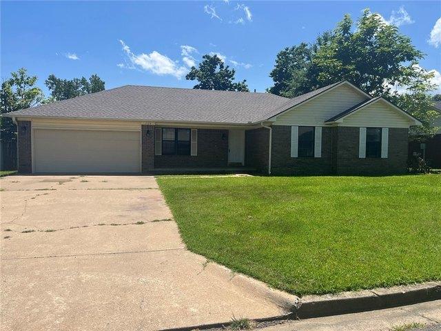 1524 E 15th St, Russellville, AR 72802