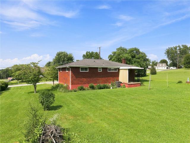 1524 E Laurel Cir