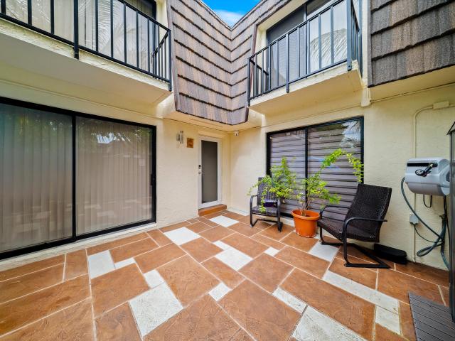 1524 Forest Lakes Cir, West Palm Beach, FL 33406 | MLS #B26004