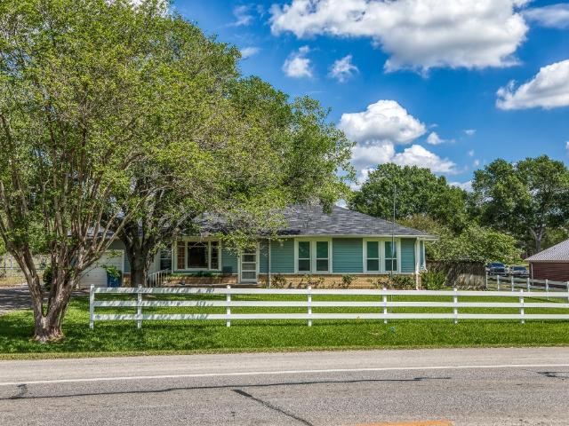 1524 Highway 159, Bellville, TX 77418 | MLS #28510 | Compass