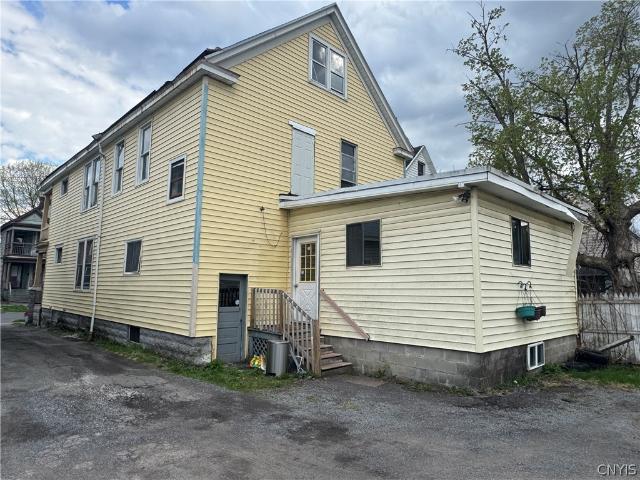 1524 High Street