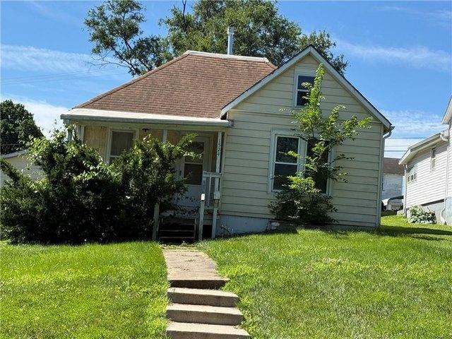 1524 Kansas Ave, Atchison, KS 66002