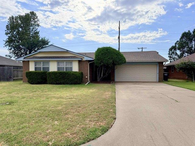 1524 Kaw St, Enid, OK 73703