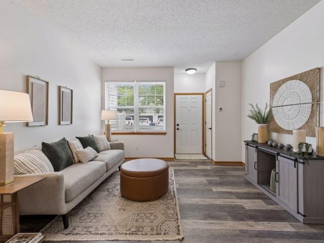 1524 Liberty Circle