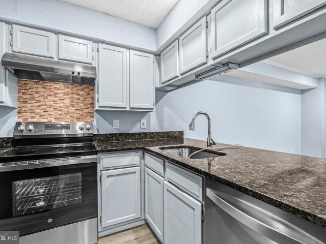 1524 Lincoln Way # 107