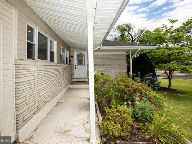 1524 Pleasant Drive