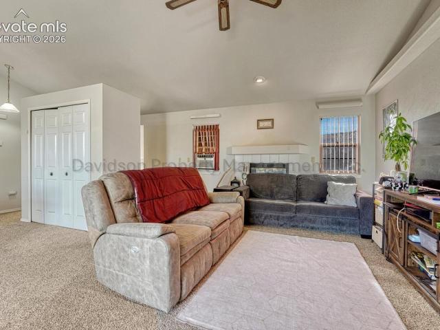 1524 Shane Circle