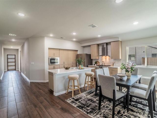 1524 Soapberry Drive