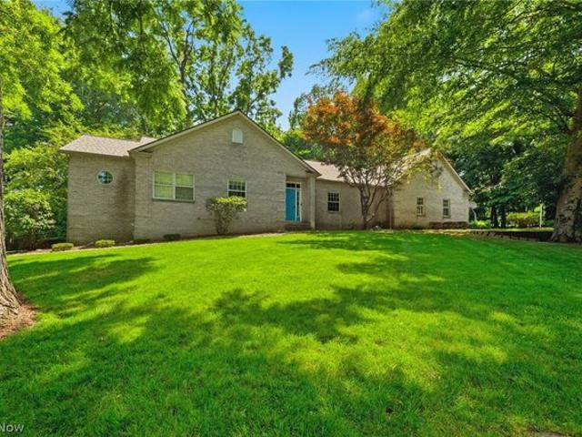 1524 Whittier St NE, Canton, OH 44721