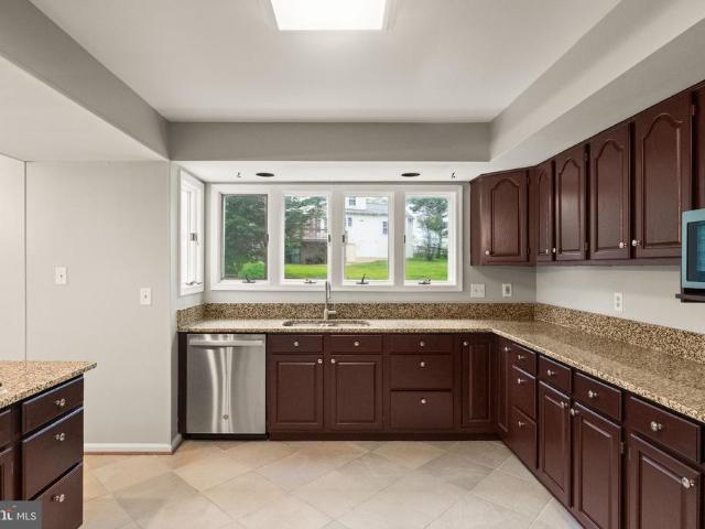 15253 Surrey House Way