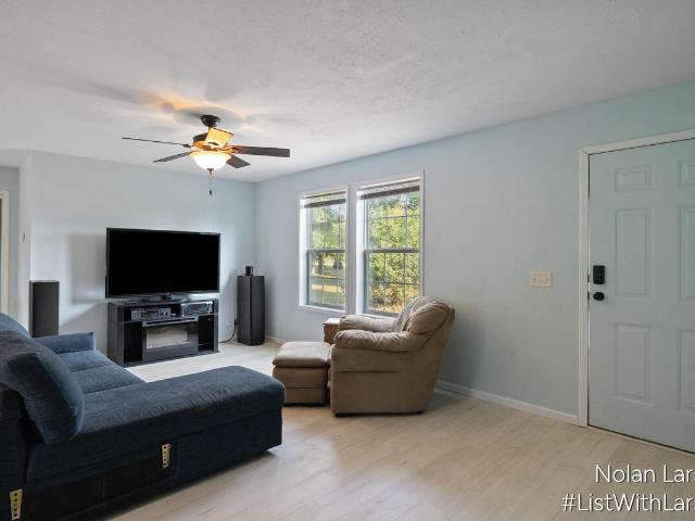 15252 White Road