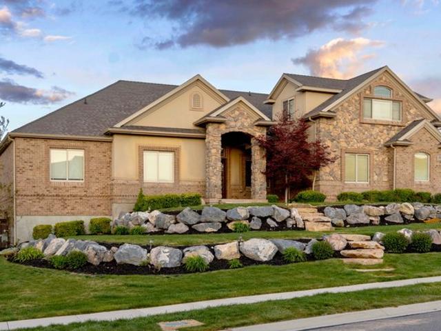 15257 S Scenic Crest Cir W, Bluffdale, UT 84065
