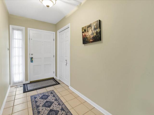 1525 Mayfield Lane