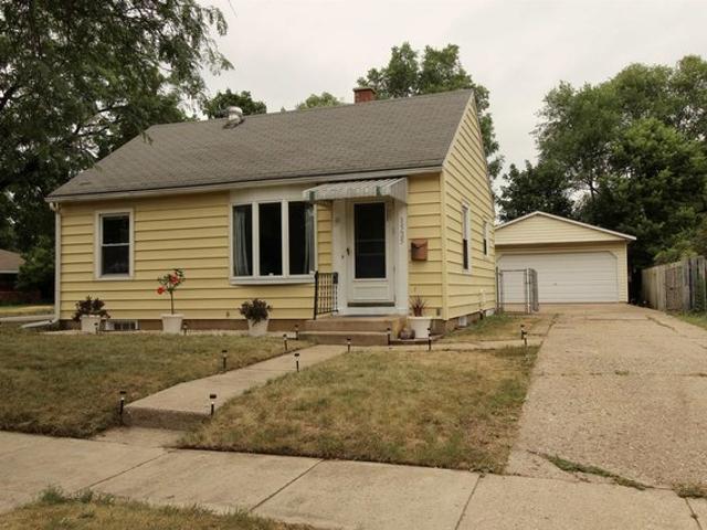 1525 Merrill St, Beloit, WI 53511