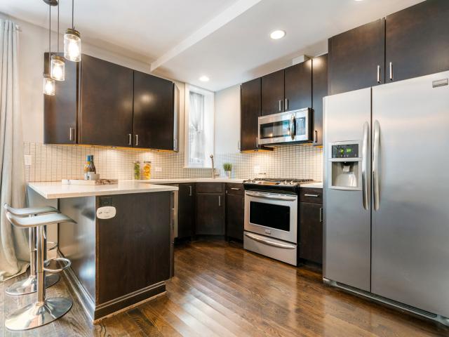 1525 N Claremont Avenue # 1A