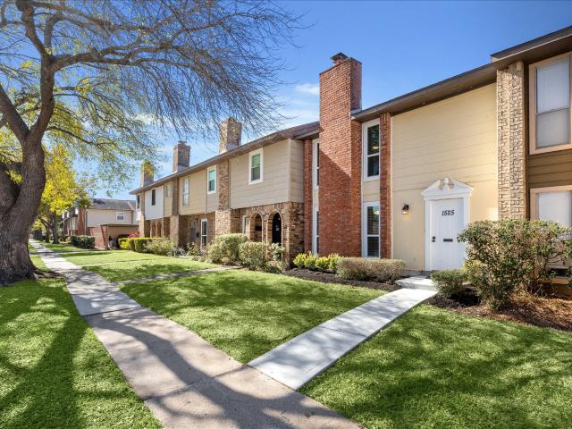 1525 Bonanza Road 525