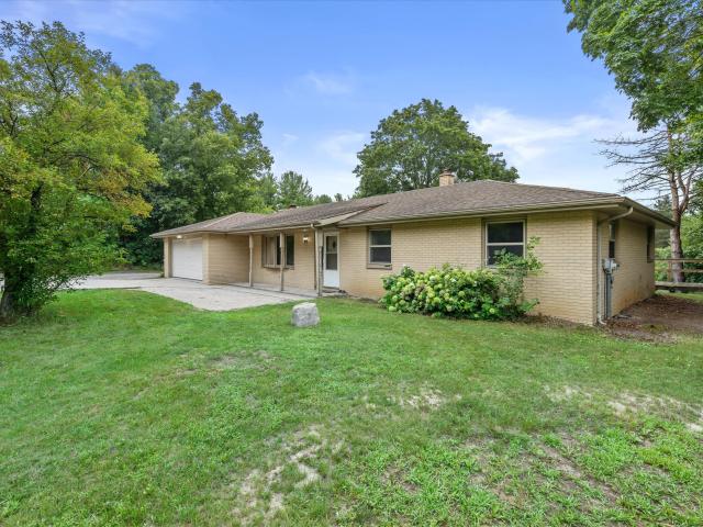 1525 County Highway A