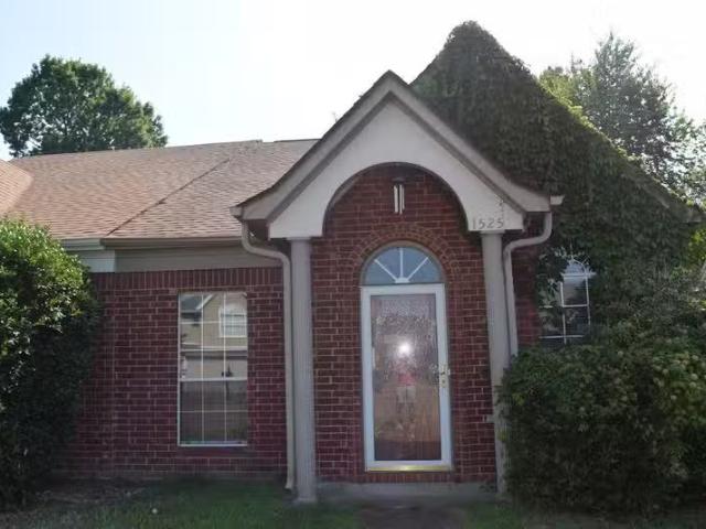 1525 Estacada Way 1 1525 Estacada Way #1