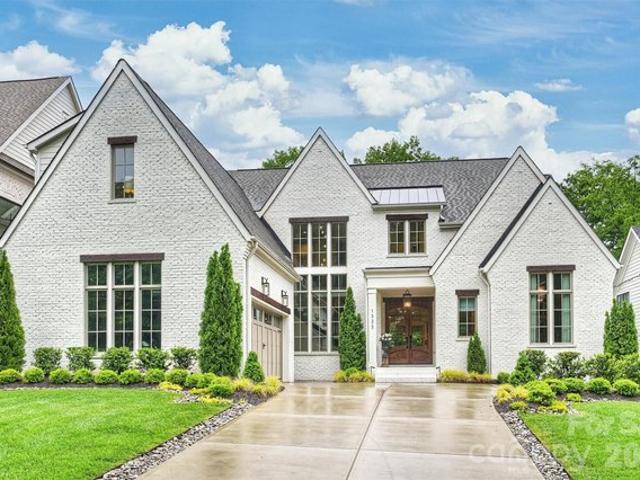 1525 Lynway Dr, Charlotte, NC 28203