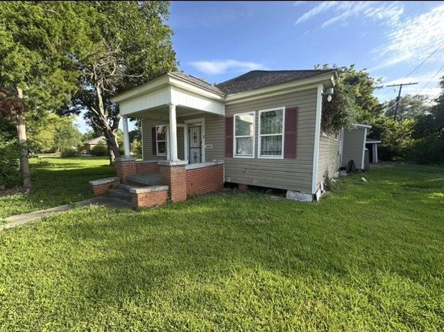 1525 Liberty Ave, Port Arthur, TX 77640