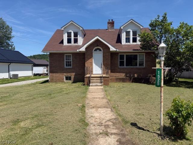 1525 Roanoke Avenue