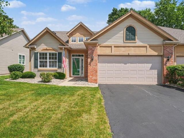 1525 Schaller Ln, Dyer, IN 46311