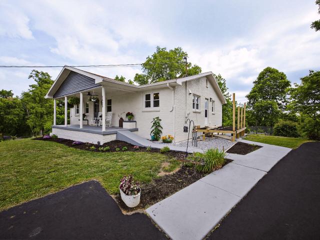 1525 Tennessee Ridge Road