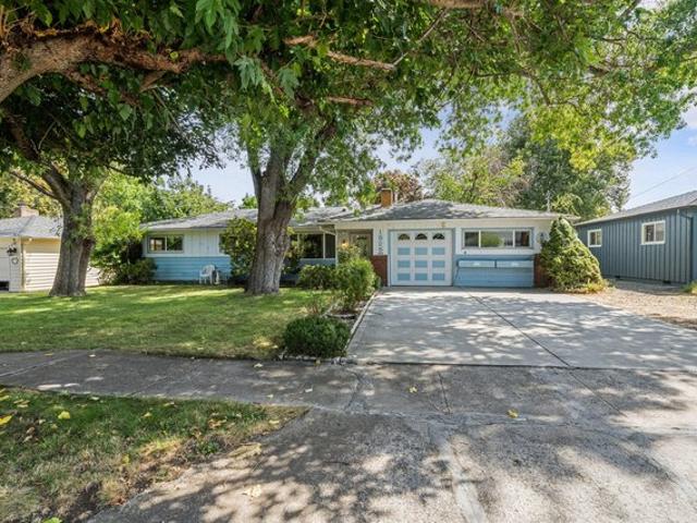 1525 Whitman Ave, Medford, OR 97501