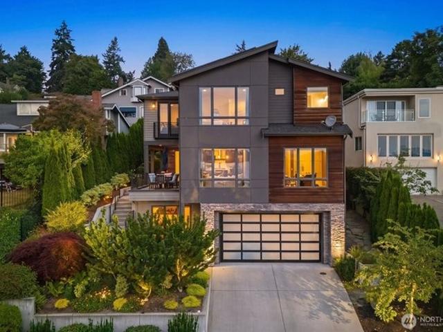 1525 36th Ave S, Seattle, WA 98144