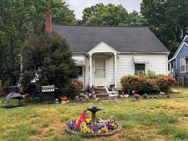 1525 7th St, Statesville, NC 28677