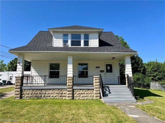15264 Broadway Ave, Maple Heights, OH 44137