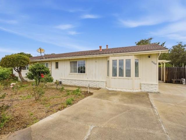 15269 Century Oak Rd, Salinas, CA 93907