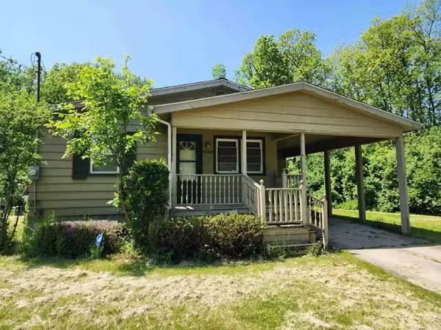1526 MEIDA ST, FLINT, MI 48532 Single Family Residence For Sal.