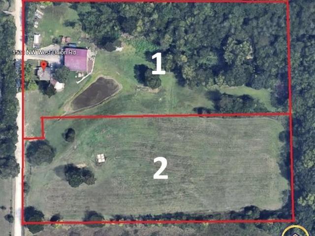 1526 NW W Union Rd, Topeka, KS 66615