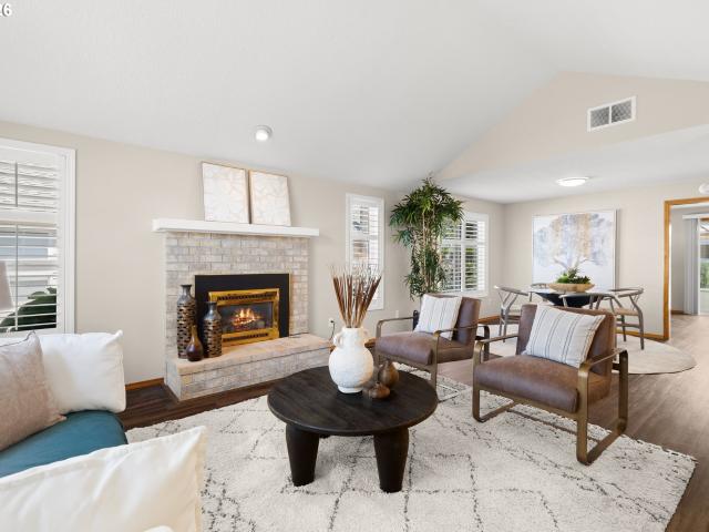 1526 NE 150TH AVE