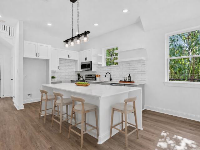 1526 Armada Drive